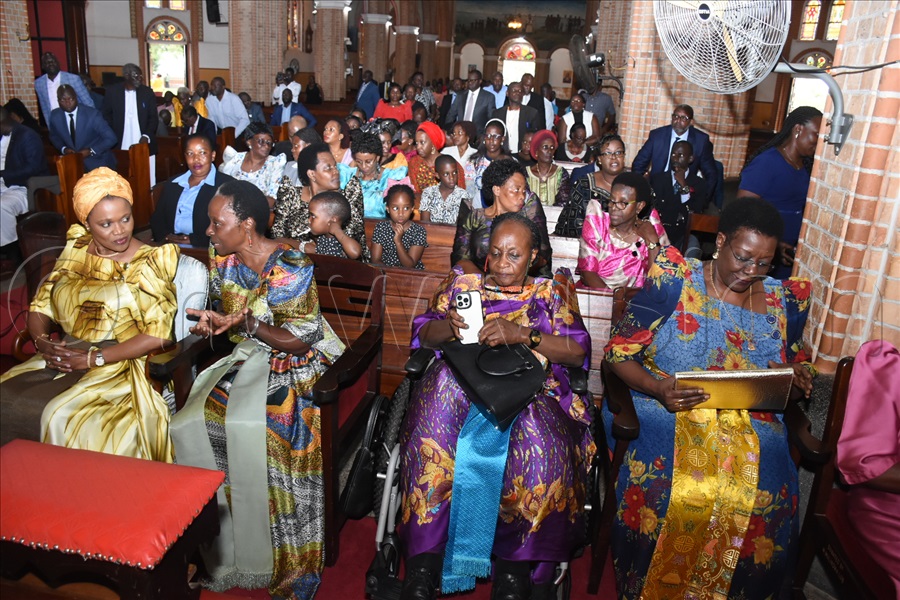📷 Hundreds grace Kabaka Mutesa II memorial service - New Vision Official