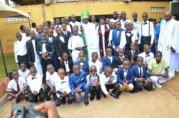 Omulabirizi we Namirembe awabudde ku baana - New Vision Official