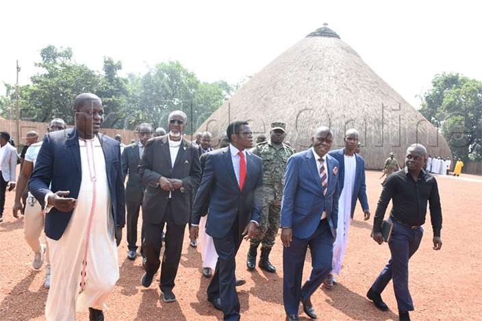 Katikkiro Mayiga alambudde omulimu gw'amasiro wegutuuse - Bukedde ...