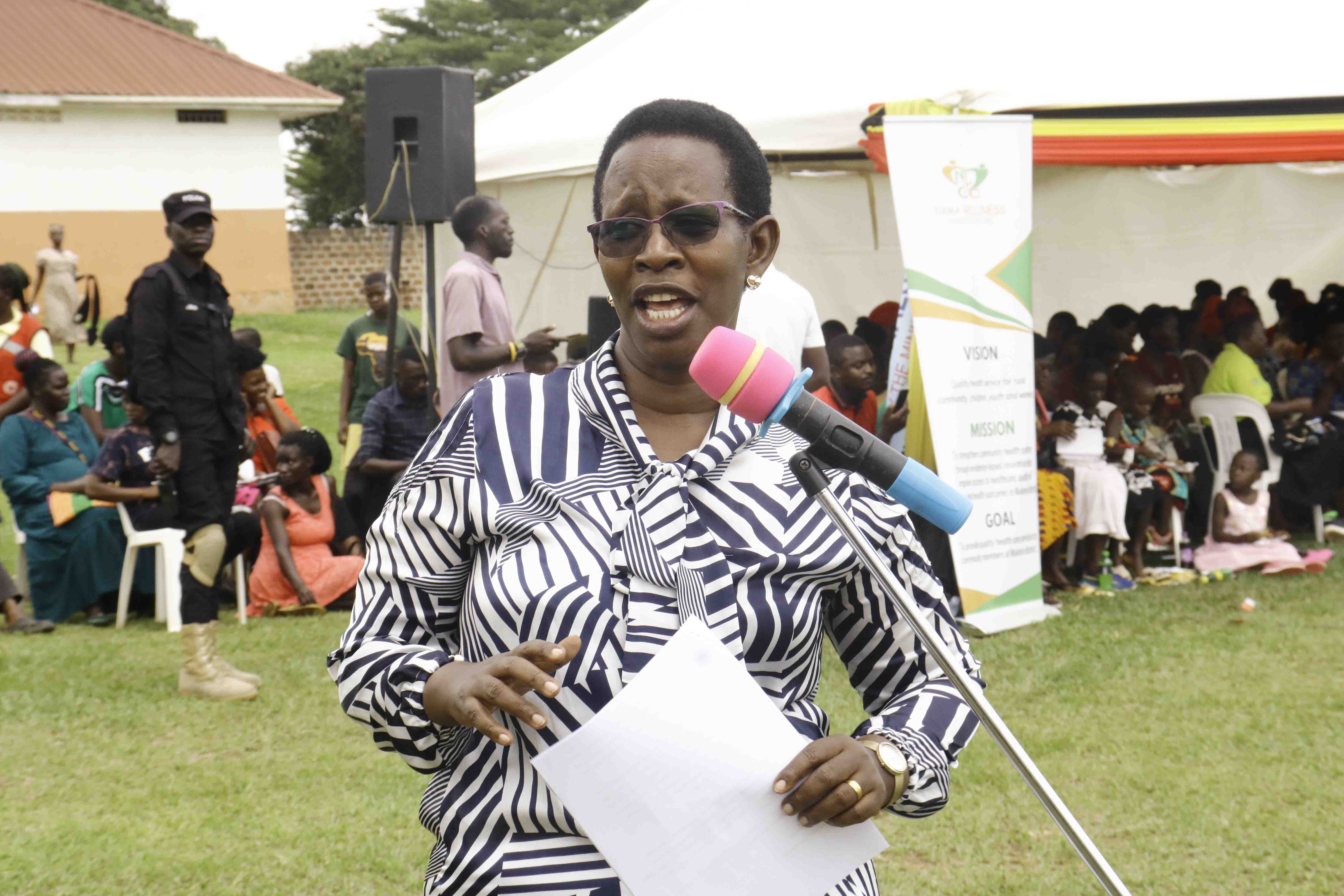 Uganda ekuzizza olunaku lw’ekirwadde kya Puleesa ekwata abakyala abali ...