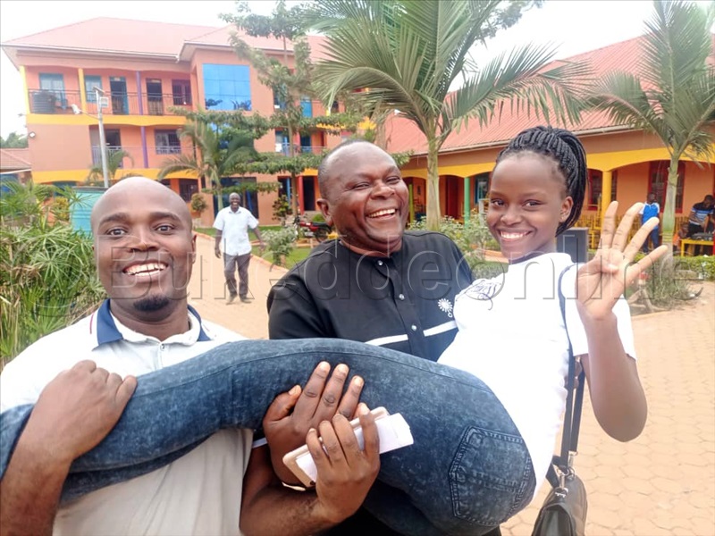 Amawulire: PLE: Owa Deven Junior School afunye 4