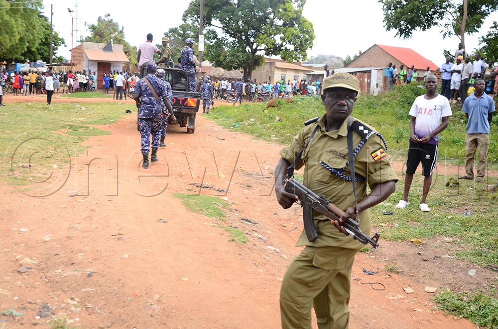 News: Tear gas rocks Soroti City after woman's mysterious de