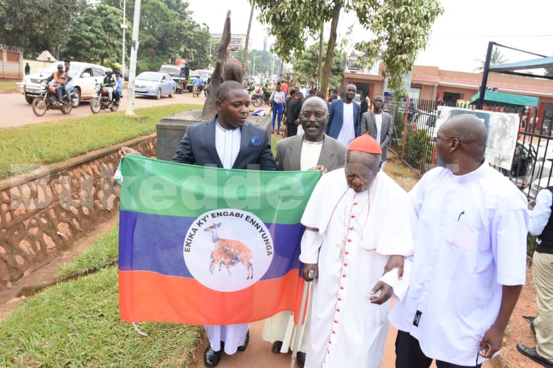 Kalidinaali Wamala alambudde ekibumbe ky'ekika kye eky'Engabi ennyunga ...