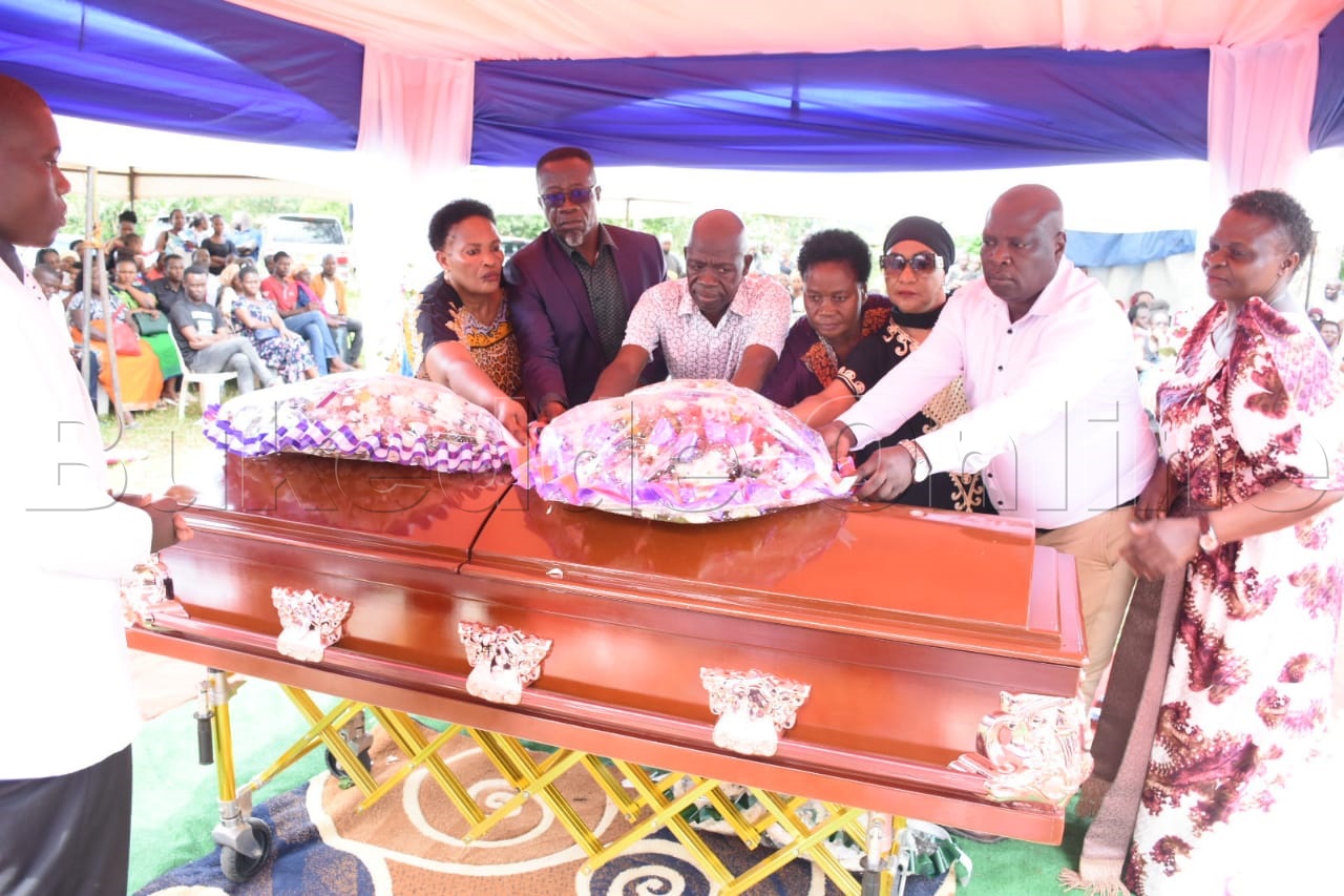 Akulira ekika ky'Effumbe akunze abazzukulu obuteetundako mmaali ya ...