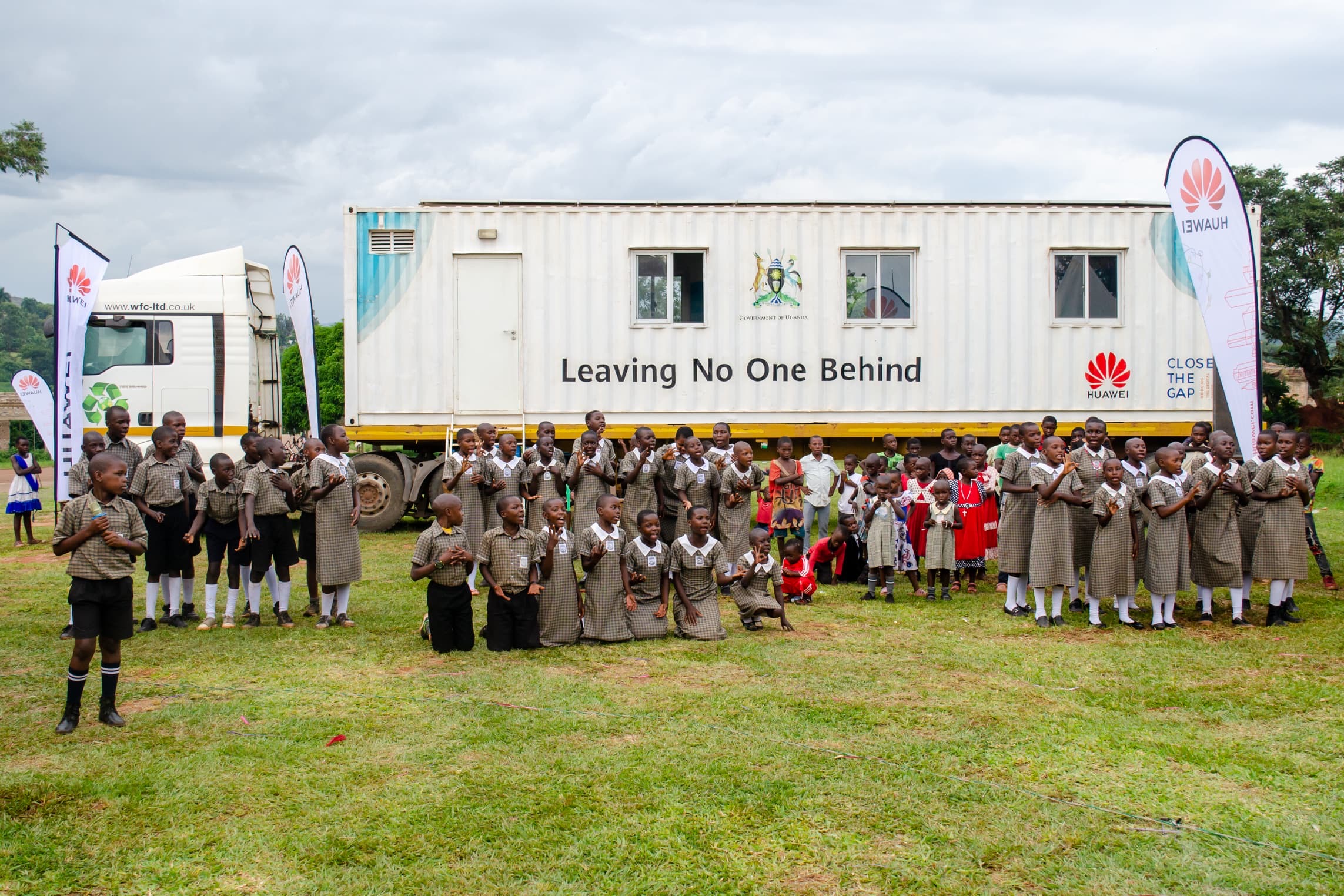 Nabbanja launches the Huawei DigiTruck project in Kakumiro - New Vision ...