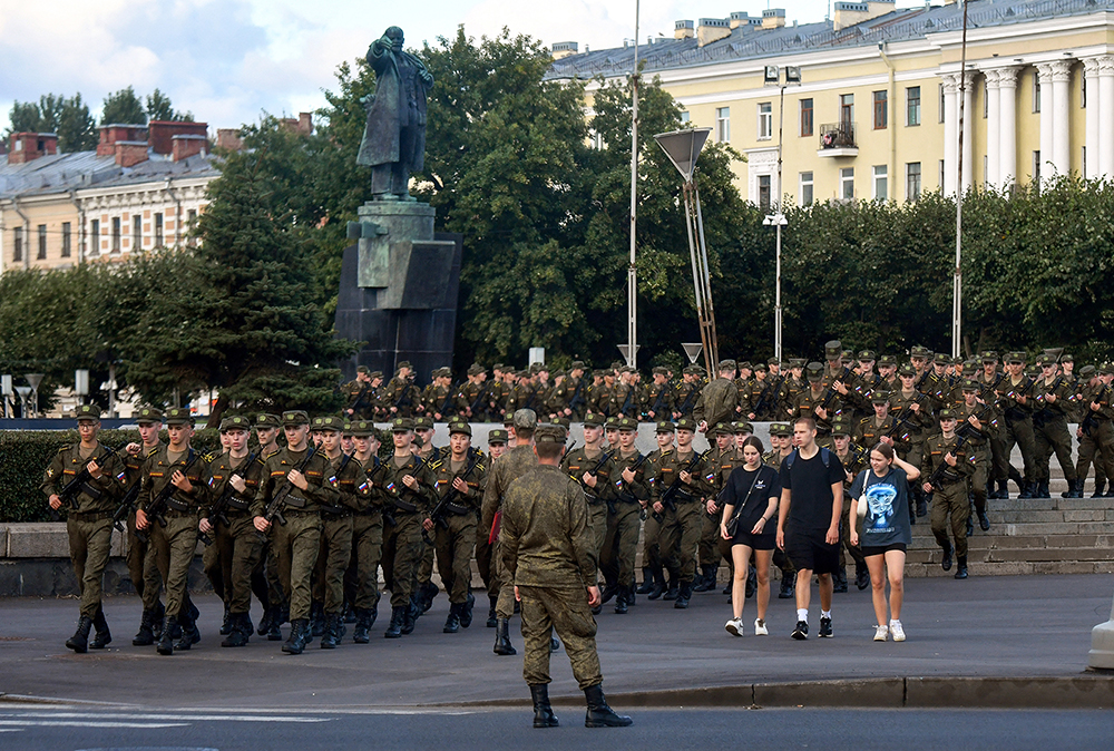 Russian army has recruited 280,000 soldiers since January