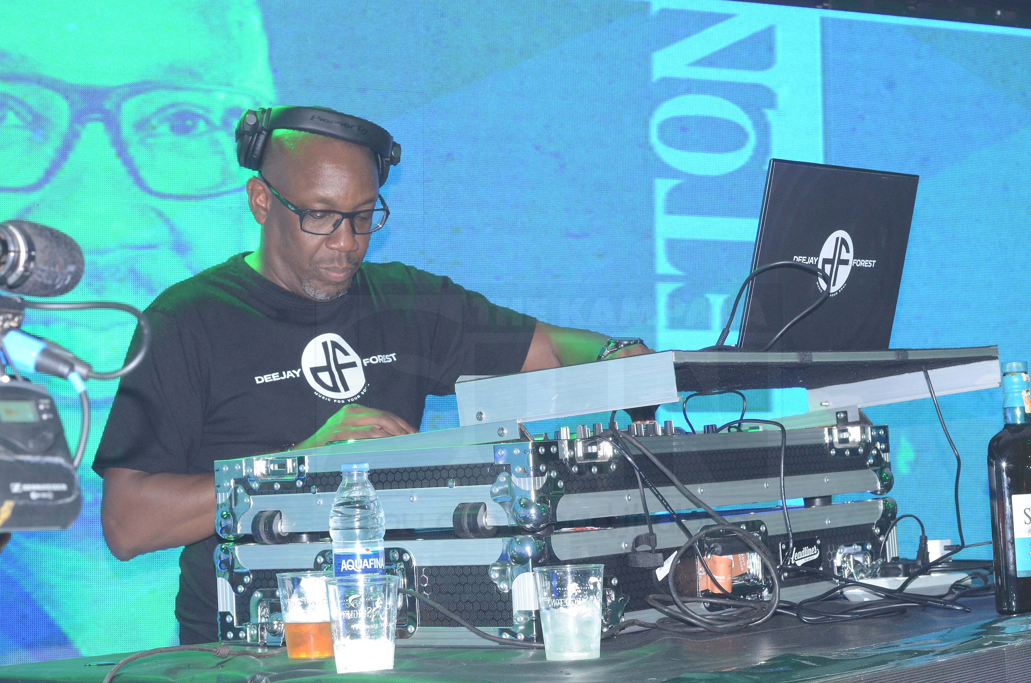 PICTURES: Guests take trip down memory lane at Singleton Match Play ...