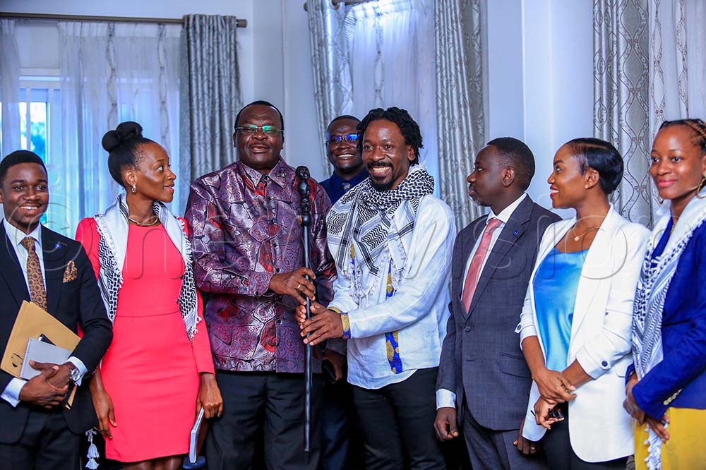 Chief Justice, ULS' Ssemakadde strengthen ties - New Vision Official