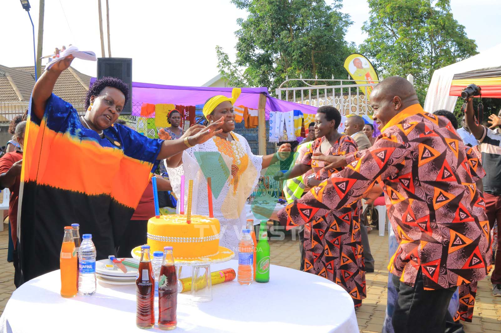 Mwejumbire omu purogyekiti z’entunguuka, abakazi bashabirwe- Mbarara ...