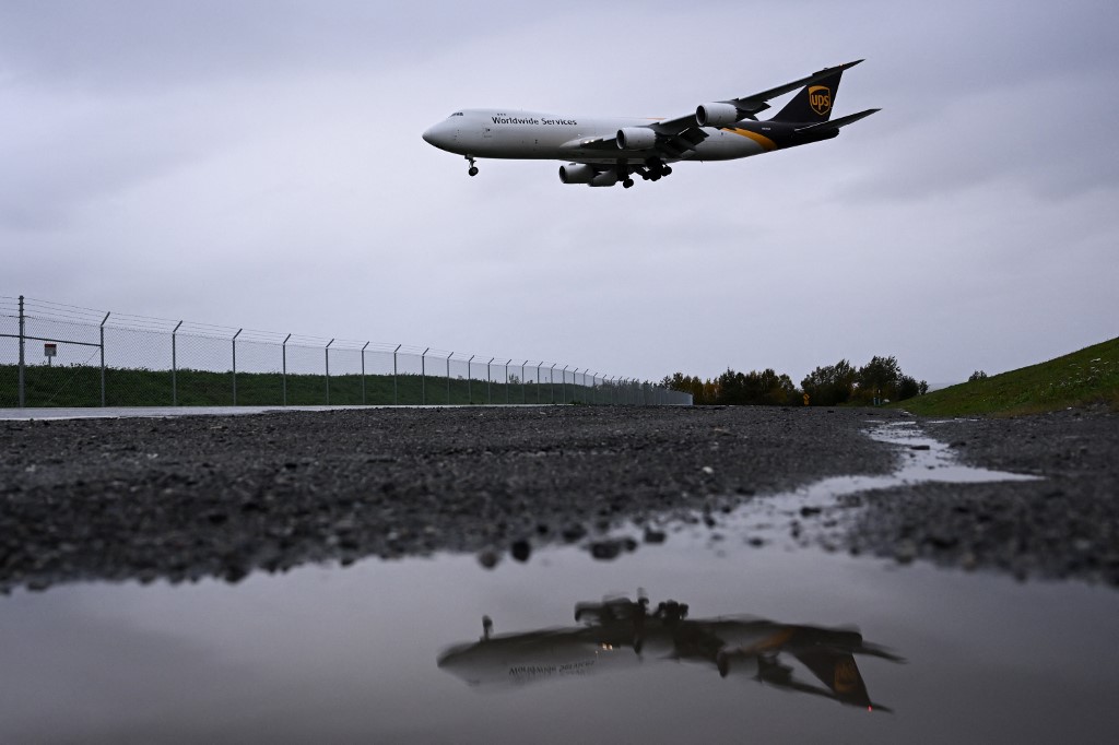 Boeing to deliver last 747, the plane that democratized flying - New ...