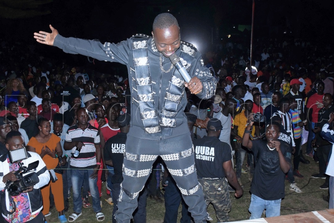 Abantu balaze Bruno Betty omukwano mu kivvulu kye kyeyatuunye the best ...