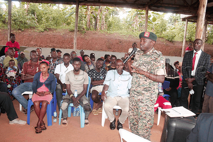 Bayise olukiiko lw'ebyokwerinda e Buddo - New Vision Official