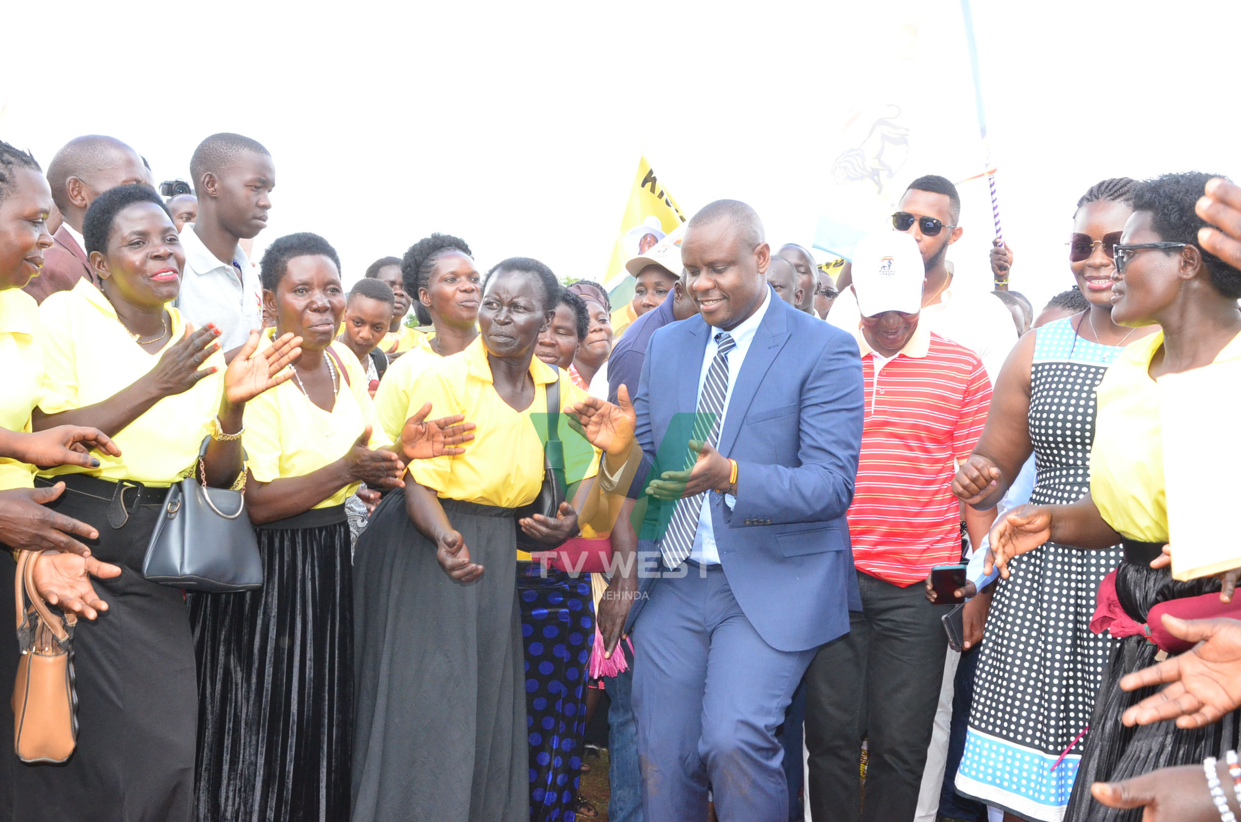 Ebyobutegyeki: Abantu ba Bunyoro bakiire Minisita Balaam omu