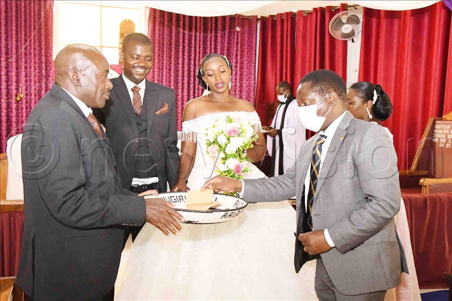 📷 Peaceful marriage leads to development in a home - Minister Bahati ...