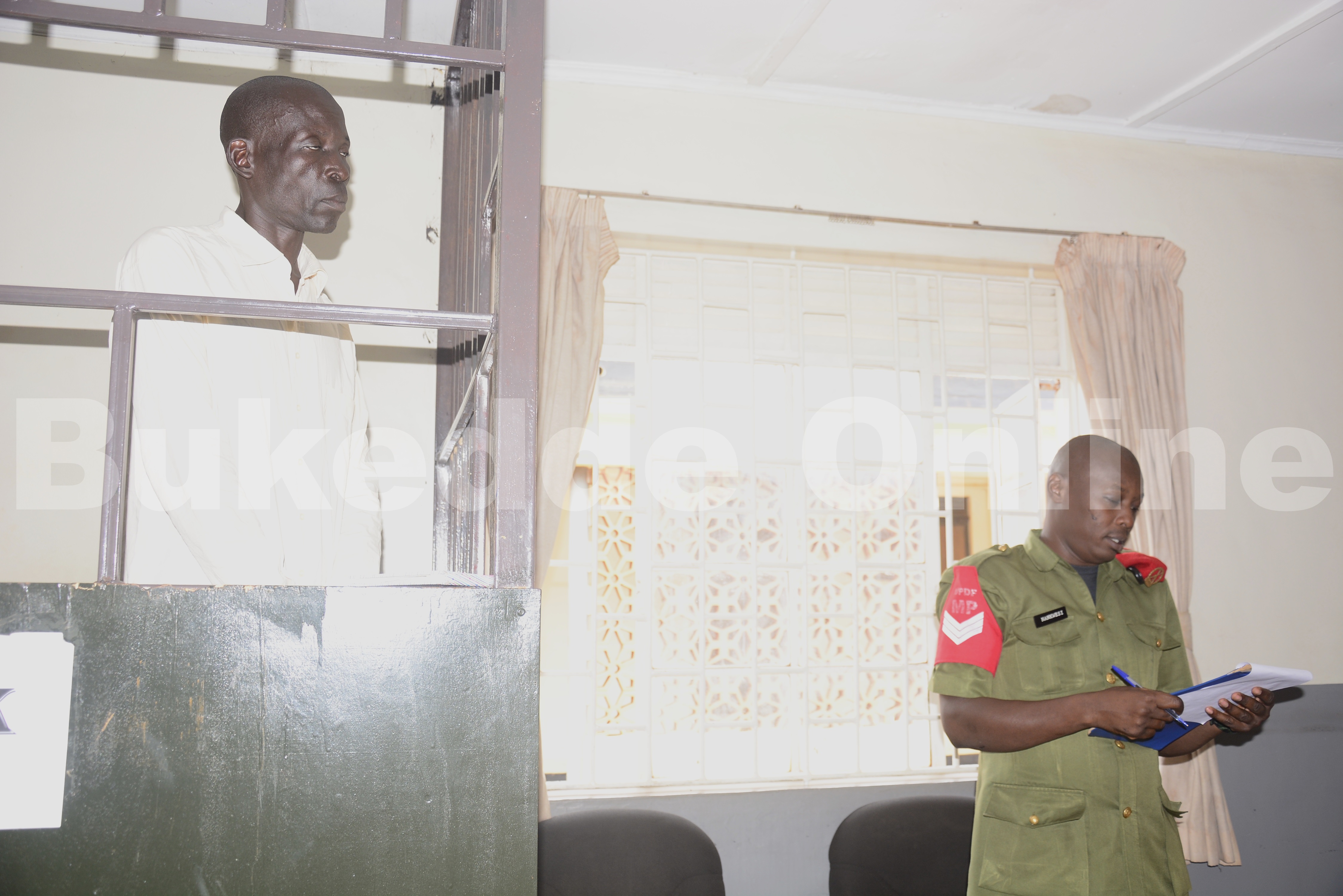 Eyakuba Sheikh Mutumba akubye amavi: 'Bansonyiwe, nnina abakyala 2 n ...