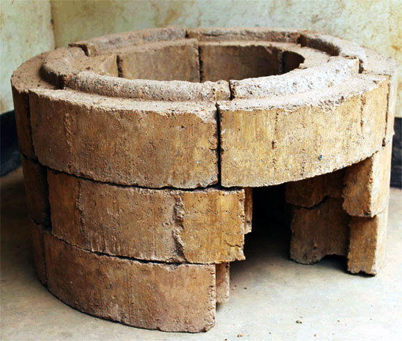 UG@60: Uganda introduced interlocking stabilised soil blocks in E ...