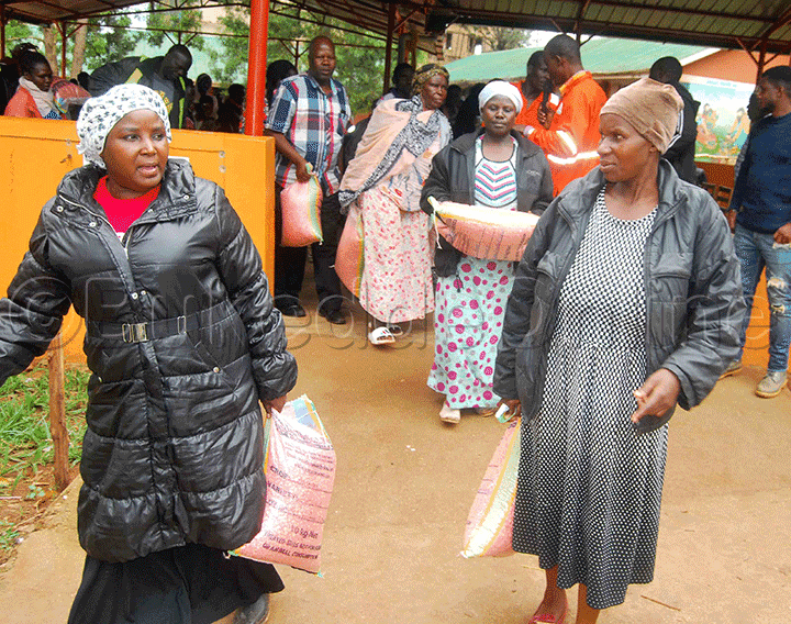 Omubaka Balimwezo avumiridde abakozi abezza eby’abalala. - New Vision ...