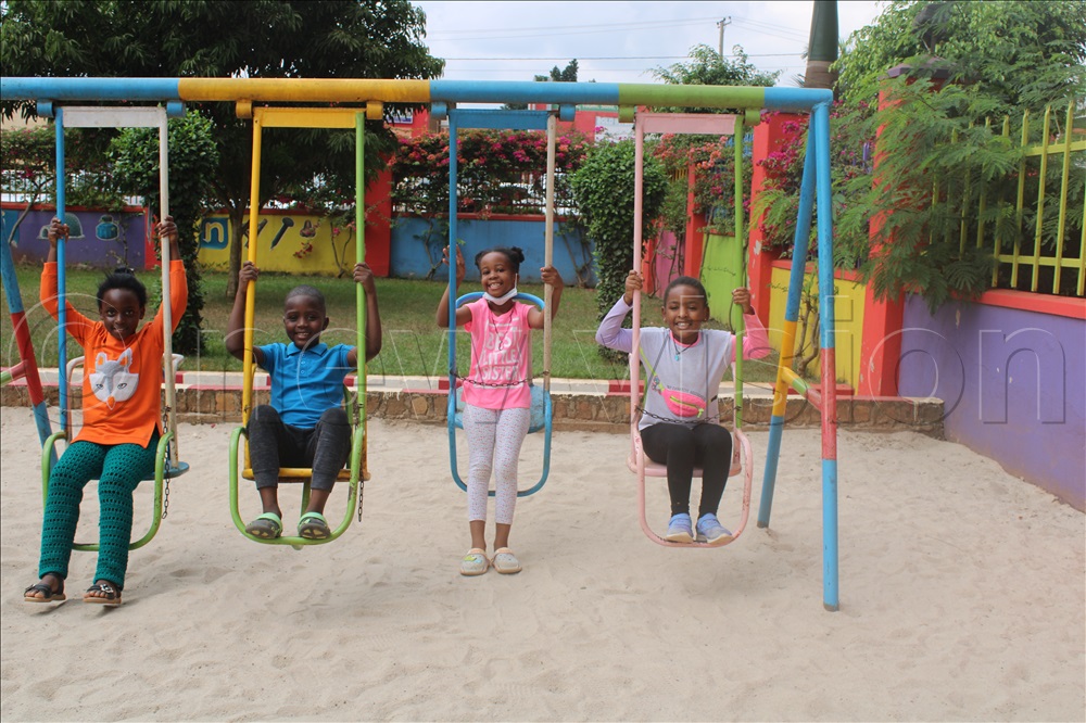 You can create children’s play area in a small compound