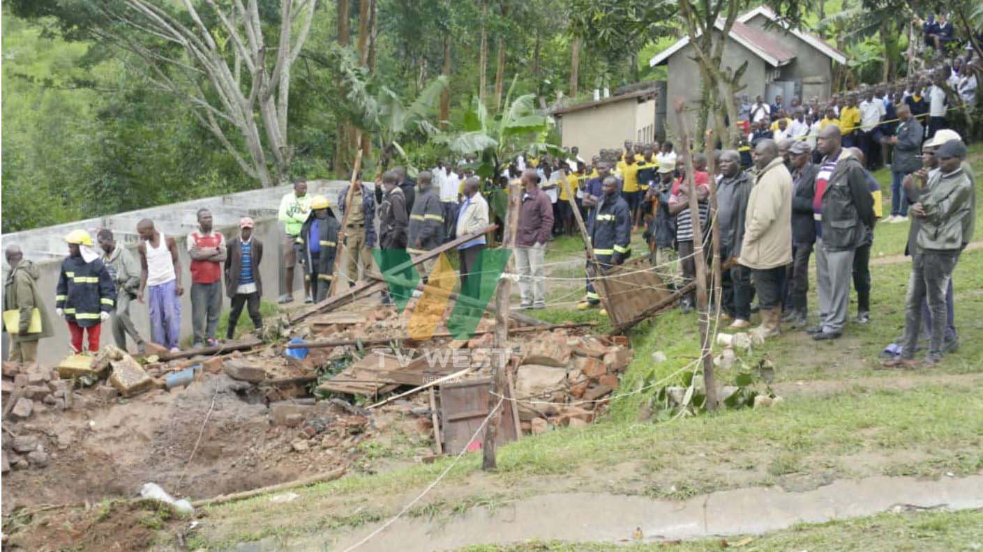 Omwegi wa S.6 wa Kitagata SS agwire omu kamina y’eishomero yaafa. - New ...