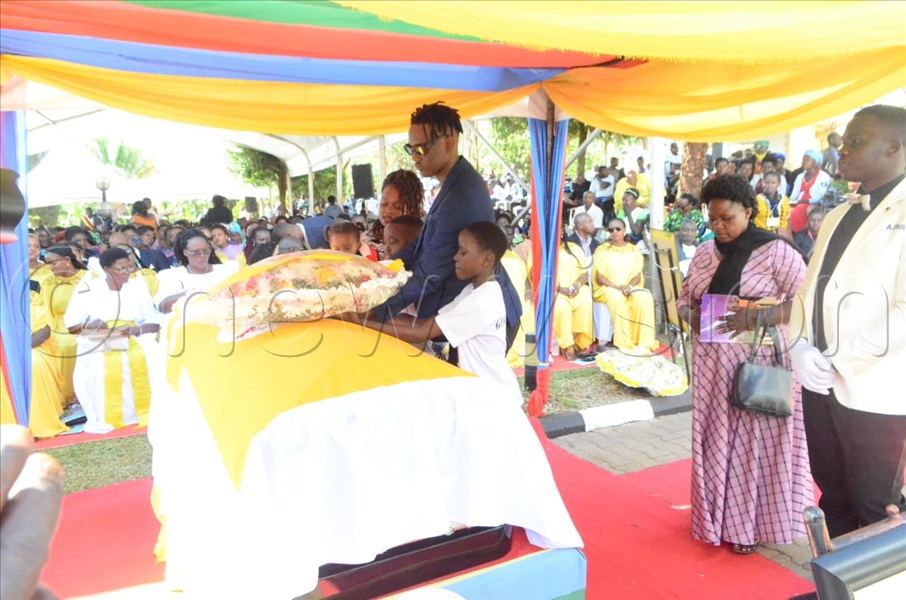 📷 Businessman Aponye's burial ceremony at Muhanga, Rukiga district ...