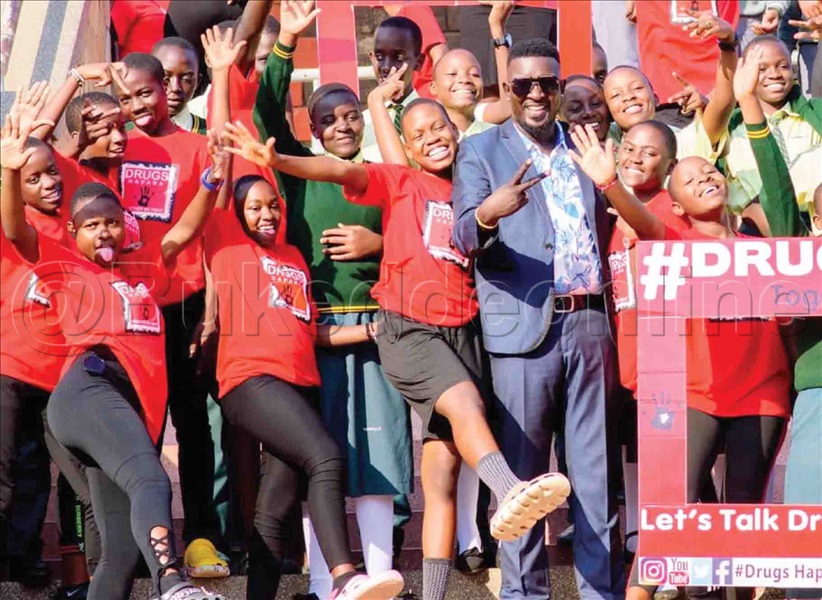 Enjaga empya egguse: Bagiguza abayizi mu byokulya n’okunywa