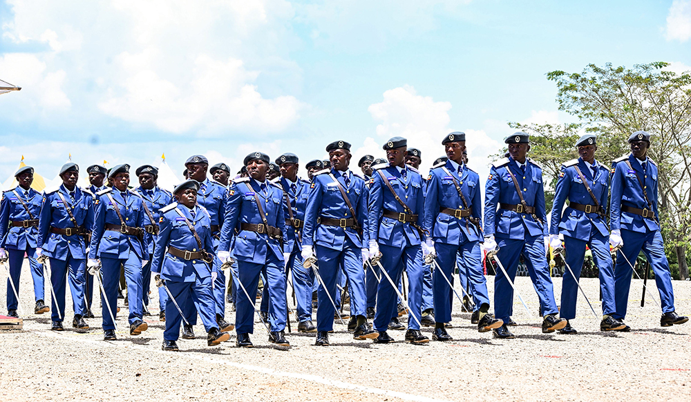 Museveni passes out 203 officer cadets at Uganda Military Academy ...