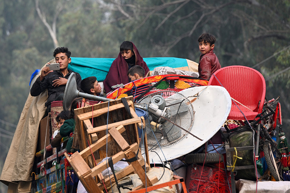 Half a million Afghans return from Pakistan: IOM - Bukedde Online ...
