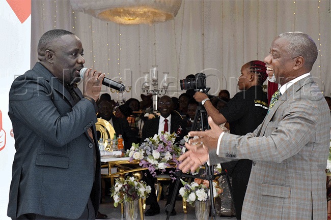 Omugagga Gaster Lule Ntake akoledde abakozi be embaga ey'ekikungo - New ...