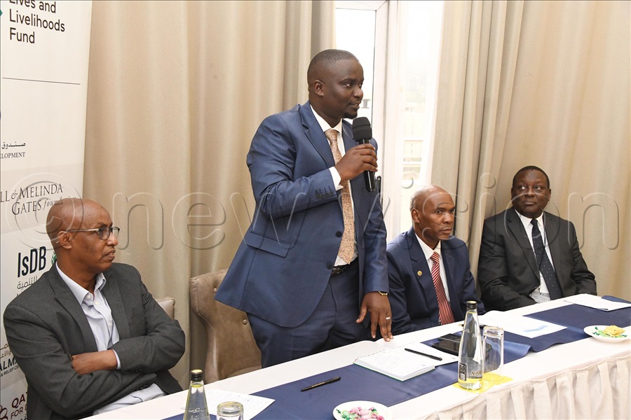 📷 Islamic bank pledges more financial support to govt - New Vision Official