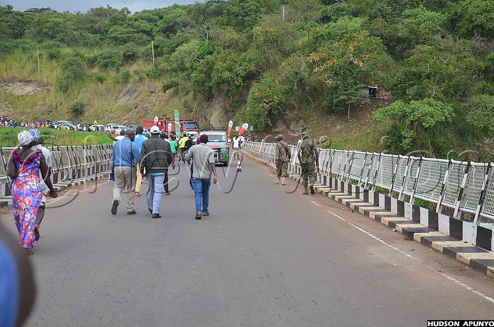Govt hands over Karuma Bridge for repair works - New Vision Official