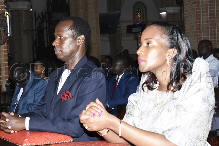 Ssekukkulu e Lubaga ; Ssaabasumba avumiridde abamalako bannaabwe ...