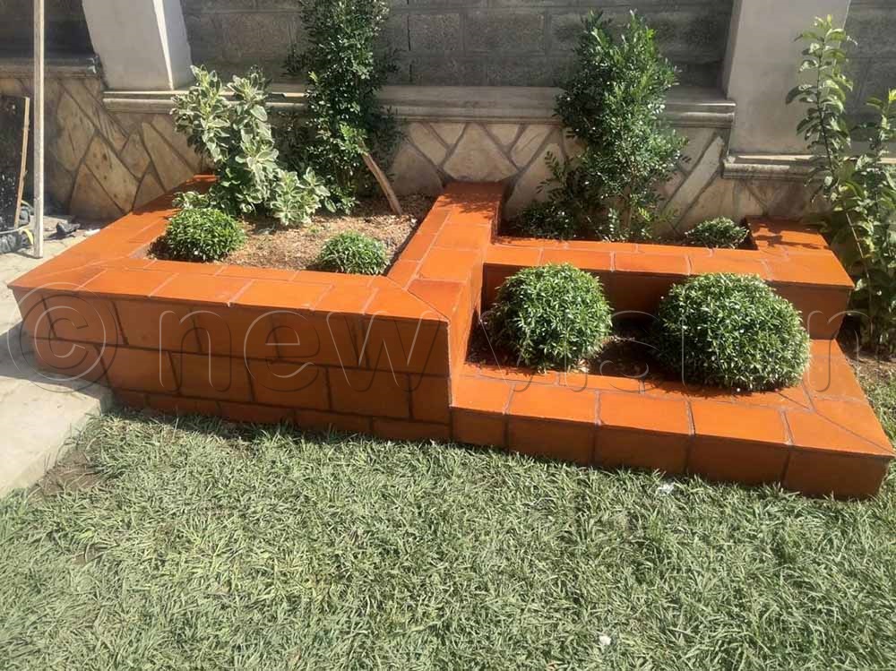 How to embellish your flower gardens with clay brick pavers - New ...