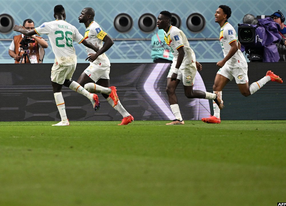 Senegal storm 2022 World Cup round of 16 - as it happened