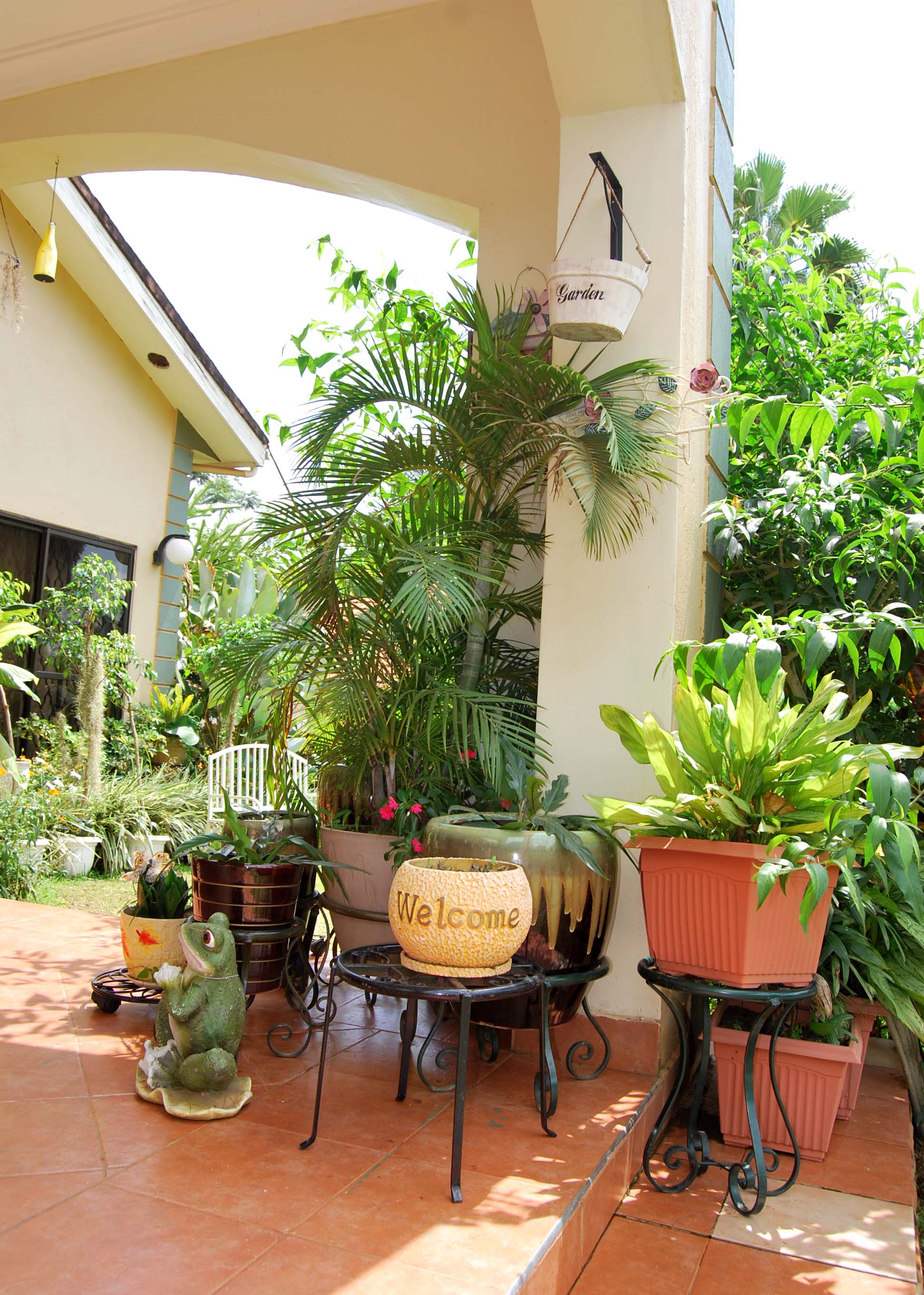 How To Make A Small Garden Look Big New Vision Official