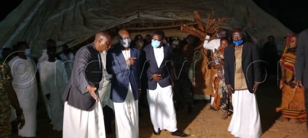 How Kabaka kick started Kasubi Tombs thatching - Bukedde Online - Amawulire