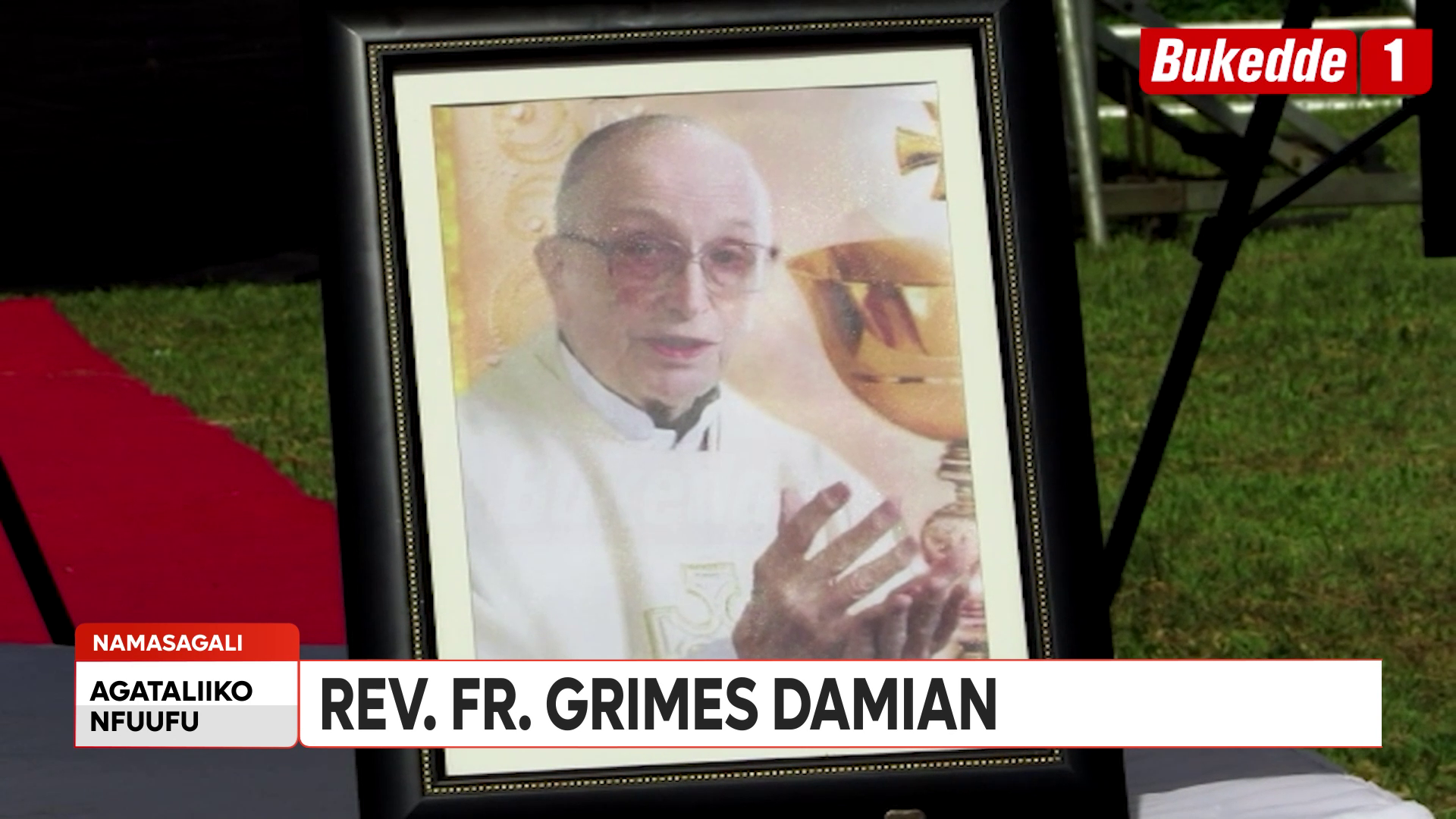 Agataliikonfuufu: Rev. Fr. Grimes Damian aziikiddwa mu biti
