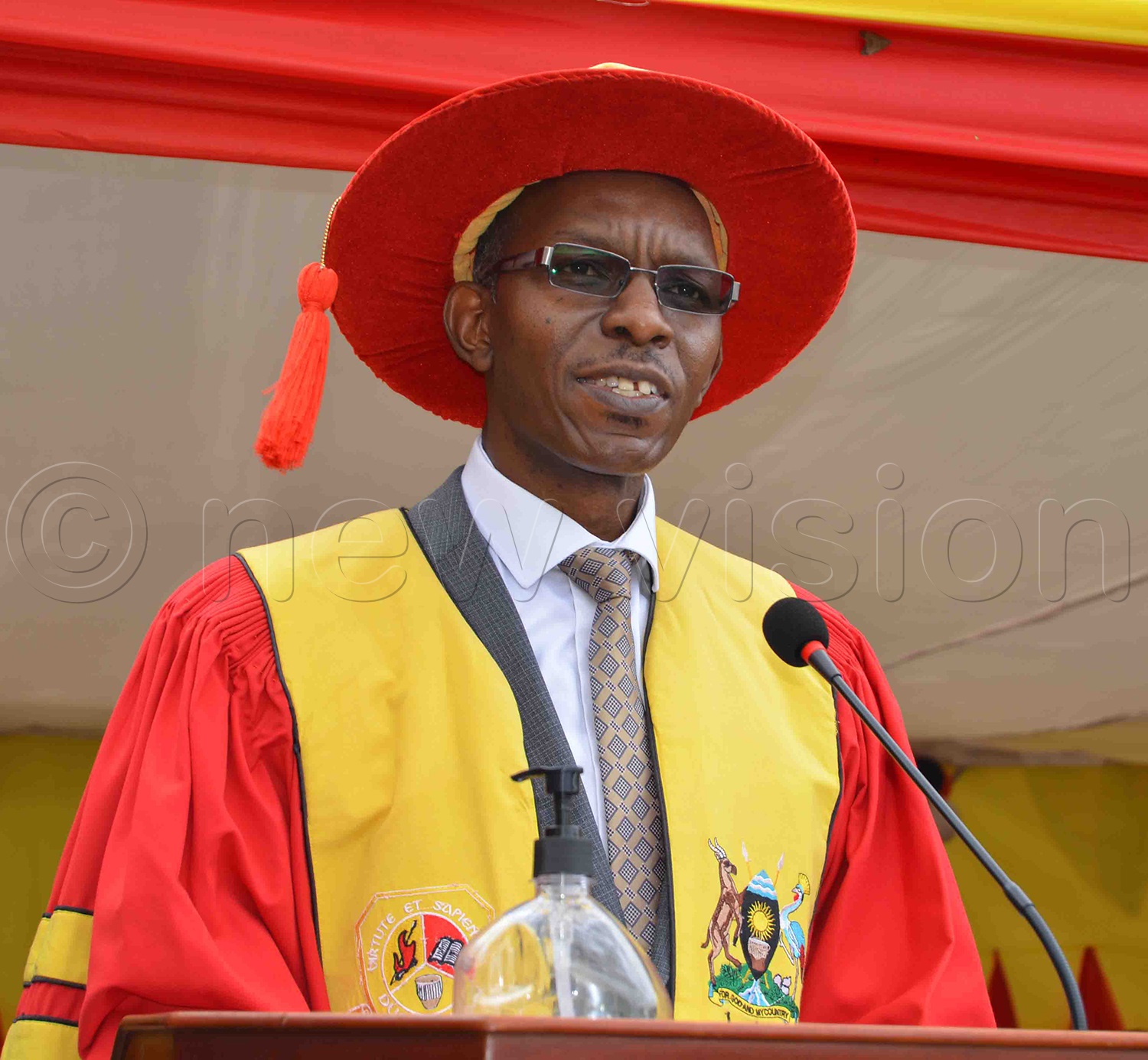 Kasaija tips UMU graduates on integrity - Bukedde Online - Amawulire