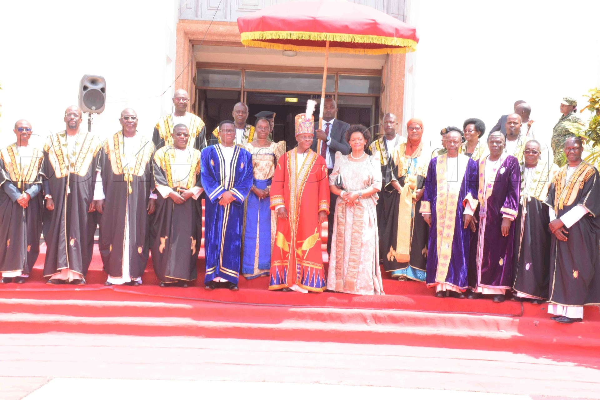 Kabaka ayogedde ku mpeereza y'abaweereddwa obwami - Bukedde Online ...