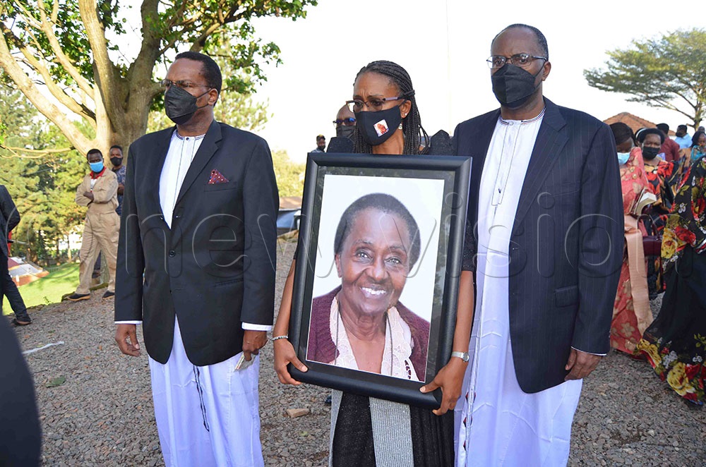 📸 How Rev. Wilson’s wife Nammande was given grand send-off - New Vision ...