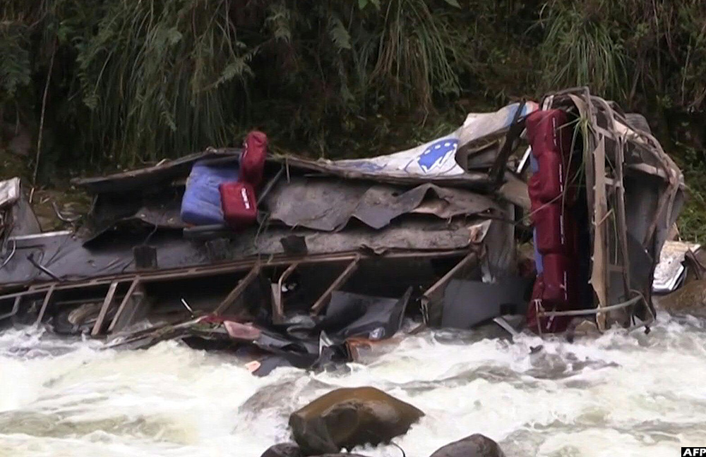 VIDEO: 25 dead in Peru after bus plunges into ravine - New Vision Official