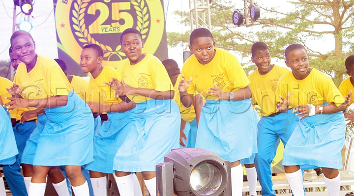 Buddo ss etegese ekivvulu ky'okujaguza emyaka 25 mu nsiike y