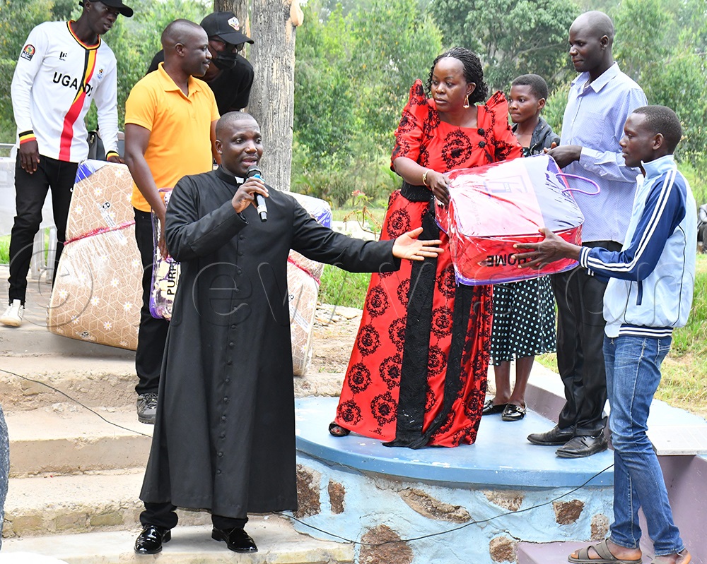 Namutumba youth leaders SACCOs get sh150m boost - New Vision Official