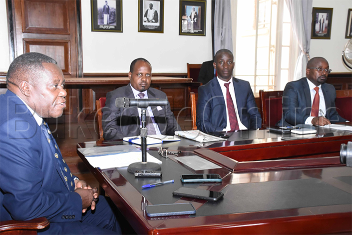 Mmengo etwala Minisita Mayanja mu kkooti lwa kuvvoola Kabaka - Bukedde ...