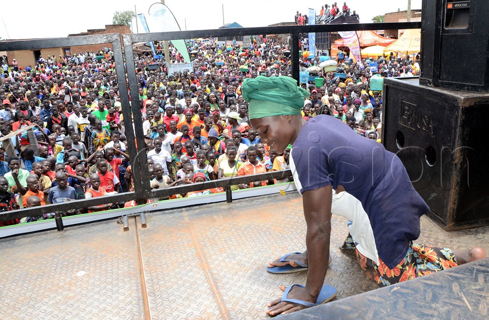 Arua One Garimosi excites listeners at Uganda Congo border - New Vision ...
