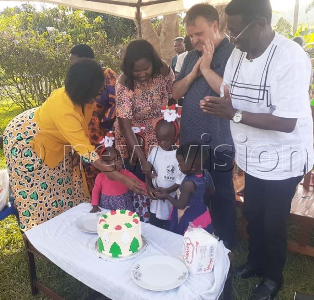 How Christmas celebrations in orphanage looks like - New Vision Official