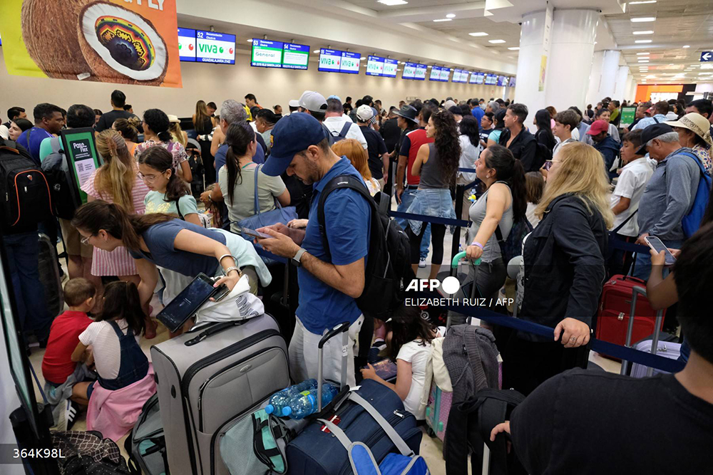 World: Conspiracy theories take off after global IT crash