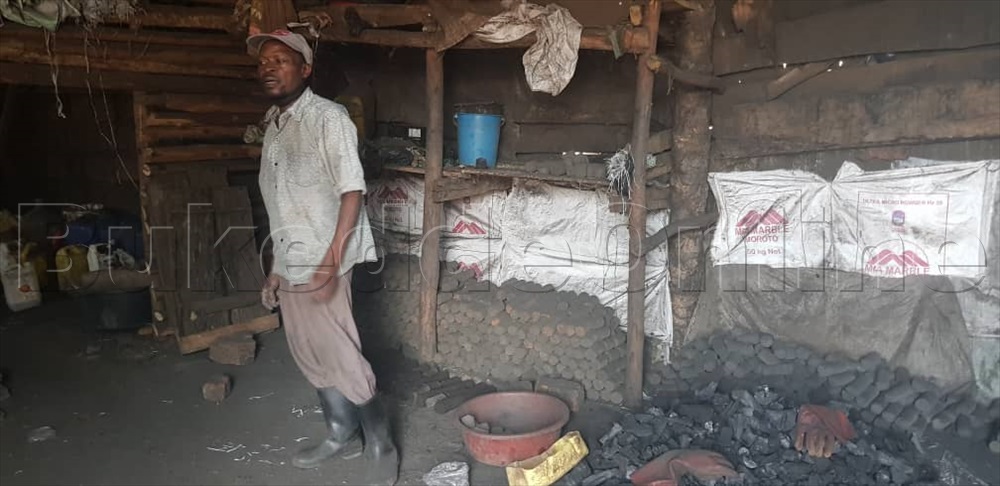 Ayongera omutindo ku lusennyente n'akolamu amanda amabumbe a