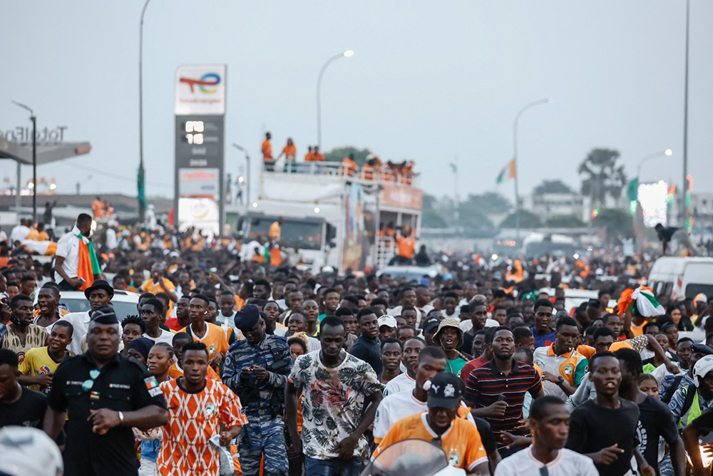 Sports: Ivory Coast parade through Abidjan, champions of Afr