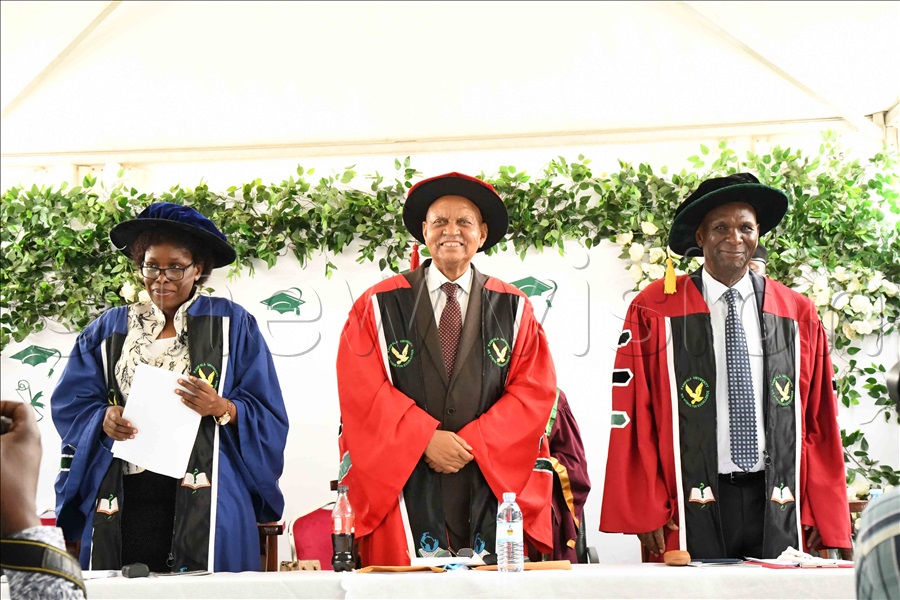 📸 PICTORIAL: Over 2000 graduate at Kampala University - New Vision Official