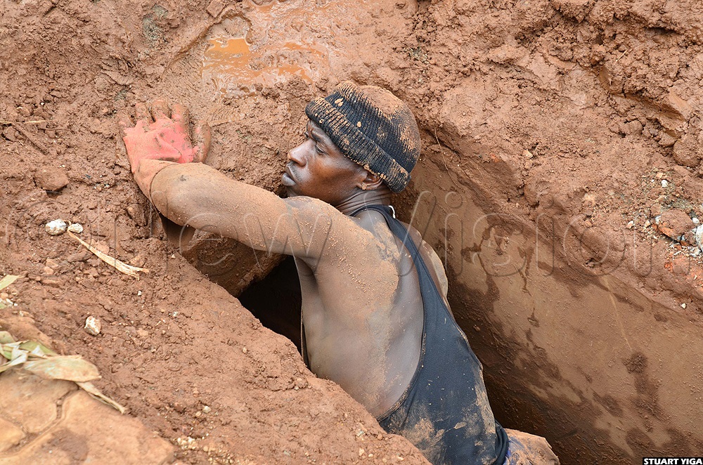 ️ Ghetto youth join forces with KCCA to improve city drainage - New ...